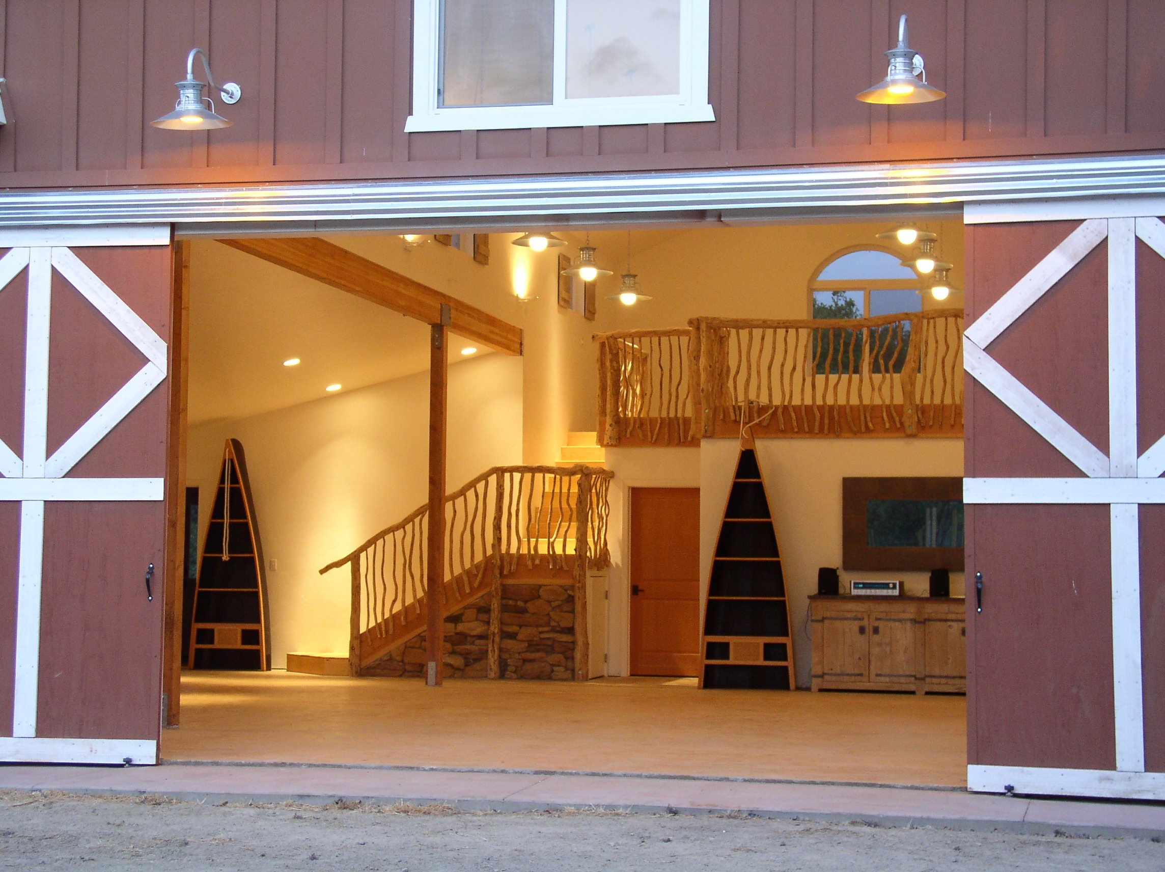 Big Red Barn Rooms | The Lodge at the Oak Creek Ranch